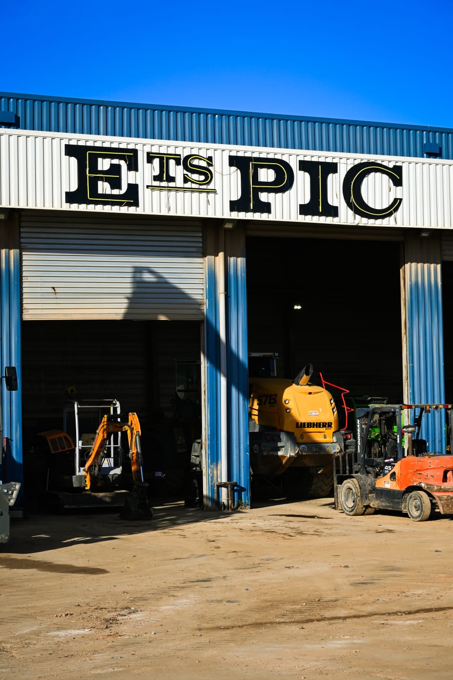 Achat, location, entretien et réparation d'engins TP - ETS PIC